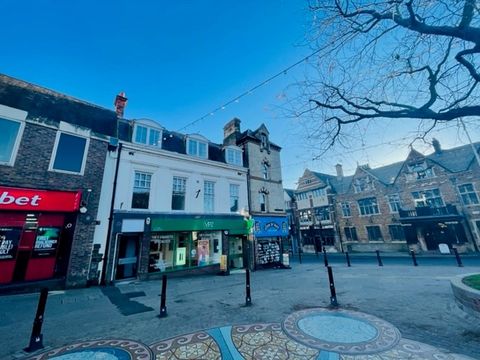 Market Street, Wellingborough NN8, 2 bed flat to rent, £900 pcm - Zoopla