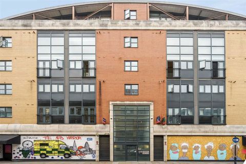Curtain Road, Shoreditch EC2A, 2 bed flat to rent, £3,000 pcm - Zoopla