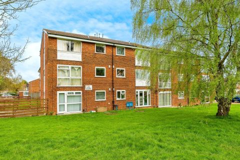 Blair Close, Hemel Hempstead HP2, 1 bed flat to rent, £1,000 pcm - Zoopla