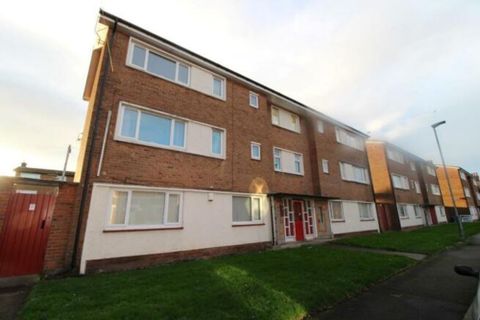 3 bed flat for sale in Princess Louise Road, Blyth NE24, £40,000 - Zoopla