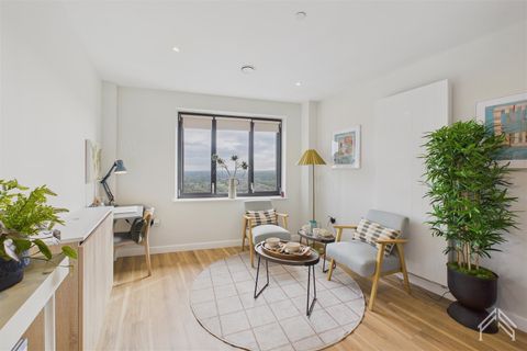 Victoria Road, Acton W3, Studio to rent, £1,350 pcm - Zoopla