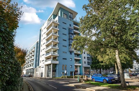 Ocean Way, Ocean Village, Southampton, Hampshire SO14, 1 bed flat for ...