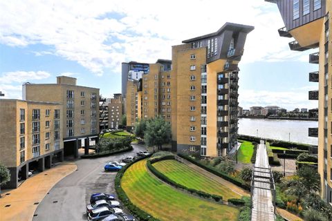 Westferry Road, London E14, 2 bed flat to rent, £2,400 pcm - Zoopla