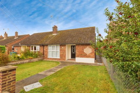 2 bed semi-detached bungalow for sale in Grendon Way, Bierton ...