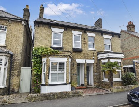 Avenue Road, St. Neots PE19, 3 bed semi-detached house for sale, £ ...