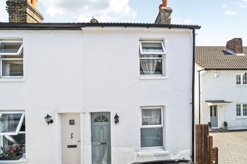 Victoria Road, Chislehurst BR7, 2 bed end terrace house for sale, £430,000 - Zoopla
