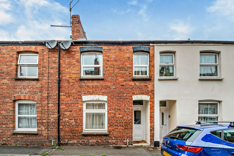 Clifton Street, Devon EX31, 2 bed terraced house for sale, £170,000 ...
