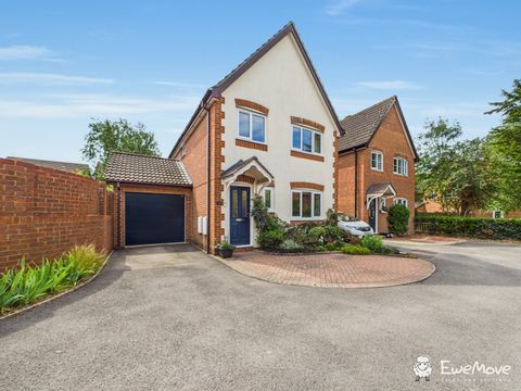 Hazel Close, Colden Common, Winchester, Hampshire SO21, 3 bed link detached house for sale, £ ...