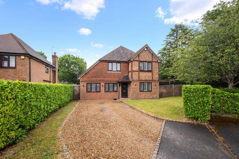 Walnut Grove, Banstead SM7, 4 bed detached house for sale, £900,000 ...