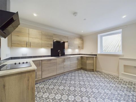 3 bed flat for sale in Flat 3, 10 16 York Place, Perth PH2, £190,000 ...