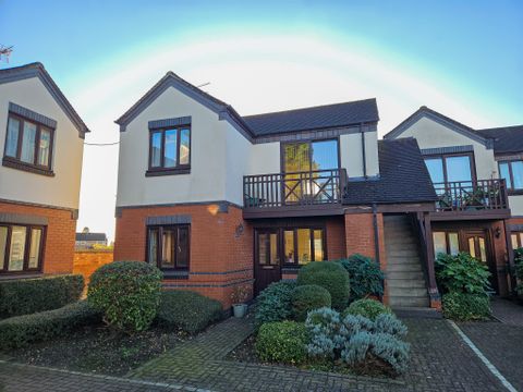 Alexandra Court, Kenilworth CV8, 1 bed flat for sale, £169,950 - Zoopla