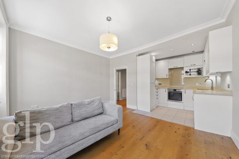 Bedford Place, Bloomsbury WC1B, 2 bed flat to rent, £3,445 pcm - Zoopla