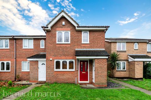 3 bed end terrace house for sale in Hambleton Close, Worcester Park KT4 ...