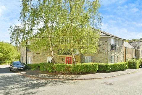Dartmoor View, Pillmere, Saltash PL12, 2 bed flat for sale, £135,000 ...