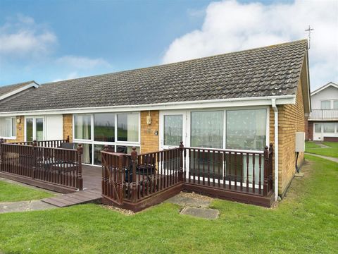 3 bed chalet for sale in Waterside Park, Corton, Lowestoft, Suffolk ...
