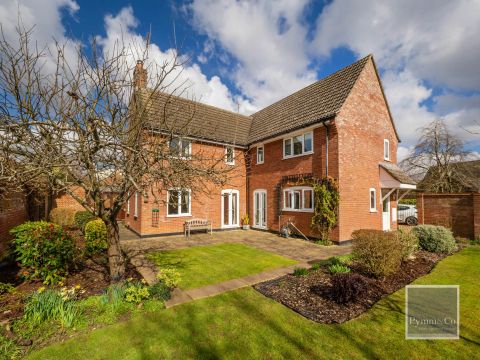 Hall Farm Place, Bawburgh NR9, 4 bed detached house for sale, £625,000 ...