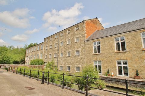 Woodford Mill, Witney OX28, 3 bed flat for sale, £350,000 - Zoopla