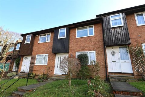 3 bed terraced house to rent in Kennedy Gardens, Sevenoaks TN13, £1,650 pcm - Zoopla