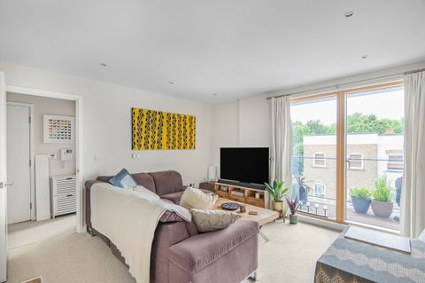 Wingate Square, Clapham SW4, 1 bed flat for sale, £550,000 - Zoopla