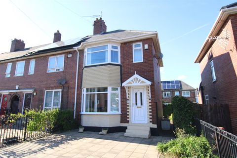Midway, Diamond Row Estate, Walker, Newcastle Upon Tyne NE6, 2 bed end ...