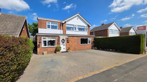 Exeter Drive, Sleaford NG34, 4 bed detached house for sale, £320,000 ...