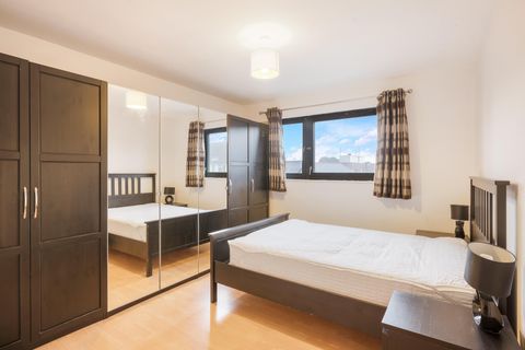 Beauclerk Close, Feltham TW13, 2 bed flat to rent, £1,600 pcm - Zoopla