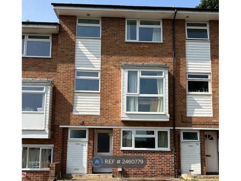 4 bed terraced house to rent in Guildford Park Avenue, Guildford GU2, £ ...