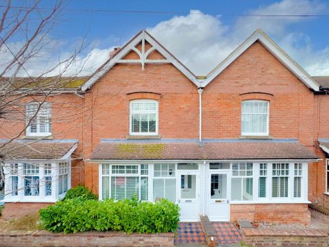 Victoria Road, Devizes, Wiltshire SN10, 3 bed terraced house for sale ...
