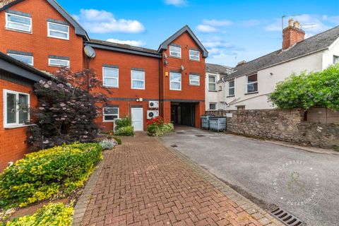 Hamilton Court, Canton, Cardiff CF5, 2 bed flat for sale, £160,000 - Zoopla