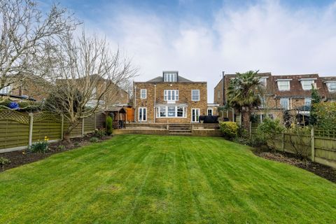 5 bed detached house for sale in High Elms, Chigwell IG7, £1,500,000 ...