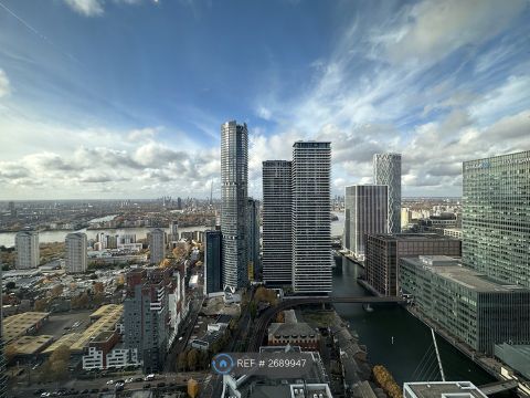 Harcourt Tower, London E14, 2 bed flat to rent, £3,600 pcm - Zoopla