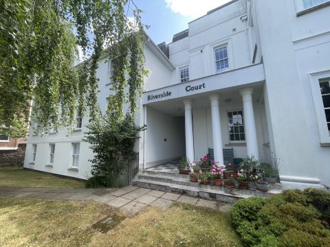 Riverside Court, Colleton Crescent EX2, 2 bed flat for sale, £260,000 ...