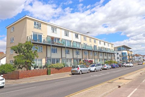 Eastern Esplanade, Southend On Sea SS1, 2 bed flat to rent, £1,350 pcm ...