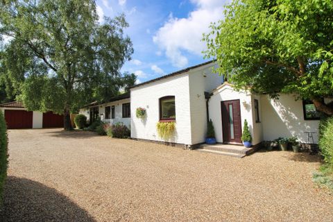 Platt Common, St Mary's Platt TN15, 4 bed detached bungalow for sale, £ ...