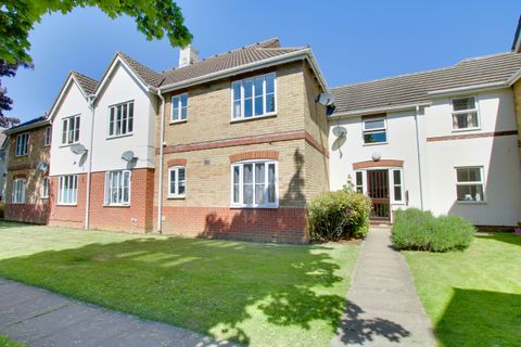 1 bed flat for sale in Hussars Court, March PE15, £110,000 - Zoopla