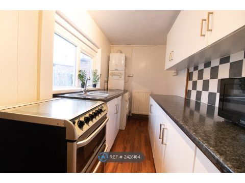 4 bed terraced house to rent in Stephenson Road, High Heaton, Newcastle ...