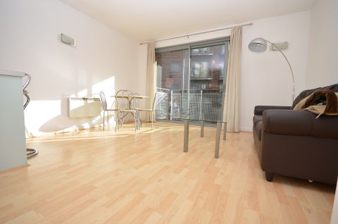Deals Gateway, London SE13, 1 bed flat to rent, £1,600 pcm - Zoopla
