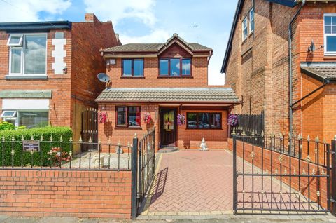 Westbourne Road, Wolverhampton, West Midlands WV4, 3 bed detached house ...