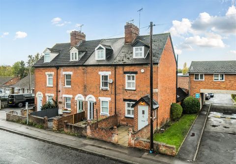 Barkham Road, Wokingham, Berkshire RG41, 3 bed end terrace house for ...