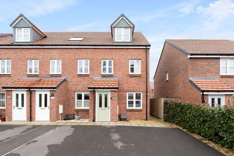 3 bed end terrace house for sale in Ivie Place, Salisbury SP2, £299,950 - Zoopla