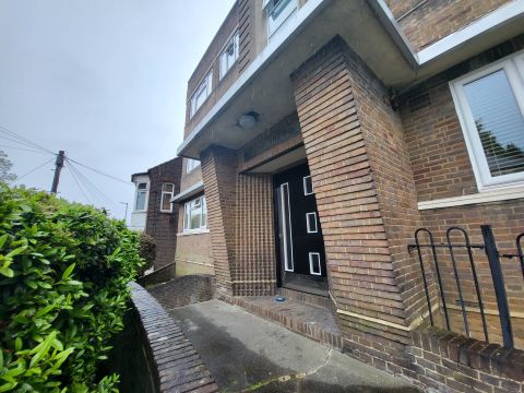 Ruthin Close, Luton LU1, 2 bed flat to rent, £1,000 pcm - Zoopla