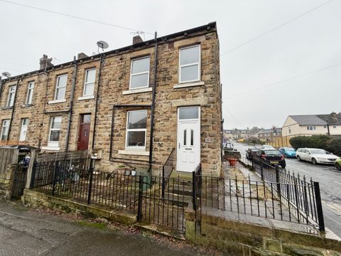 Carlinghow Lane, Batley, West Yorkshire WF17, 2 bed terraced house for ...