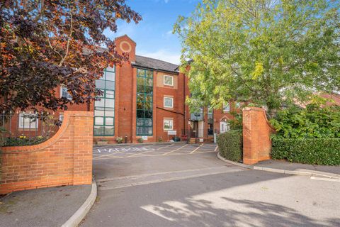 Chamberlaine Court, Banbury OX16, 1 bed flat for sale, £135,000 - Zoopla