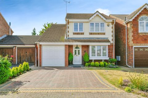 Boxfield Green, Chells Manor, Stevenage SG2, 4 bed detached house for ...