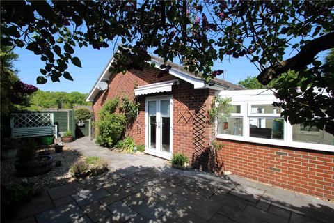 Spring Lane, Mortimer Common, Reading RG7, 2 bed bungalow for sale, £ ...