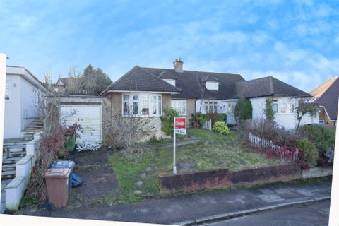 Kimble Crescent, Bushey WD23, 3 bed semi-detached house for sale, £ ...