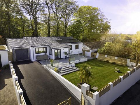 Forth Vean, Godolphin Cross TR13, 4 bed detached bungalow for sale, £ ...