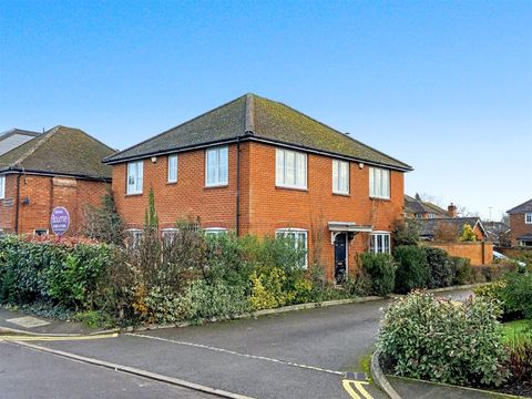 Oakdene Place, Peasmarsh, Guildford, Surrey GU3, 4 bed detached house ...