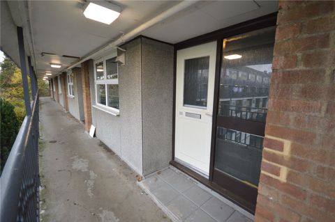 Arrow Close, Luton, Bedfordshire LU3, 3 bed flat for sale, £230,000 ...