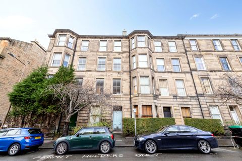 Lutton Place, Edinburgh EH8, 5 bed flat to rent, £2,695 pcm - Zoopla